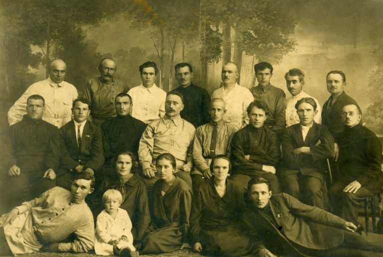 Are Old Photographs Valuable are-old-photographs-valuable